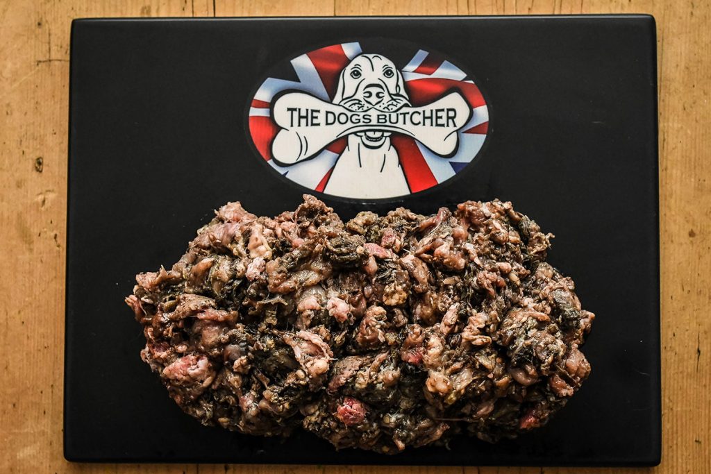 The Dogs Butcher Ox Mince with Chicken 80.10.10 - One Of The Family Raw ...