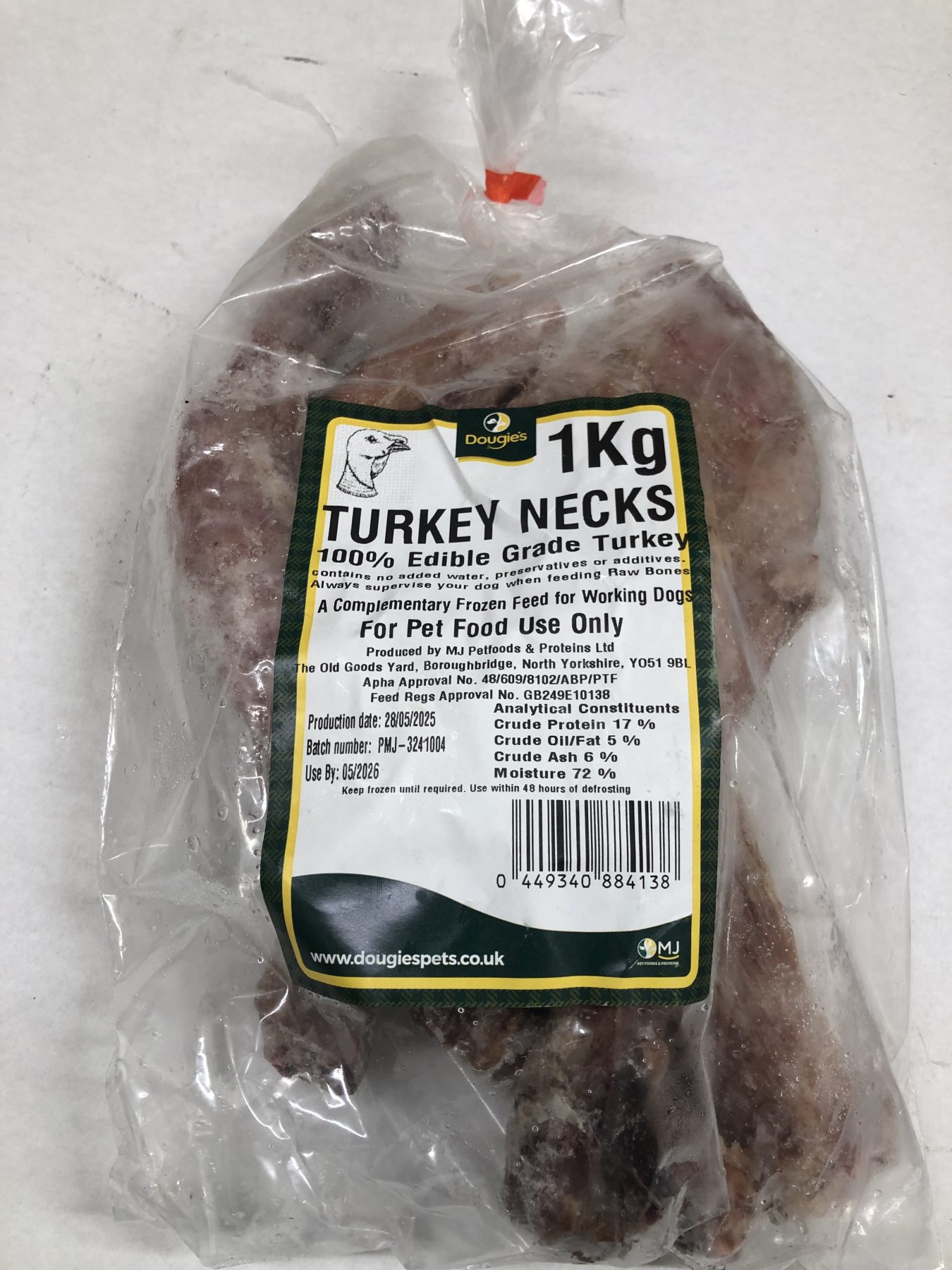 Dougies ~ Turkey Necks 1kg - One Of The Family Raw Dog Food